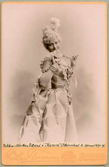 Almost 20 years old production of Massenet’s Manon revisited | Basia ...